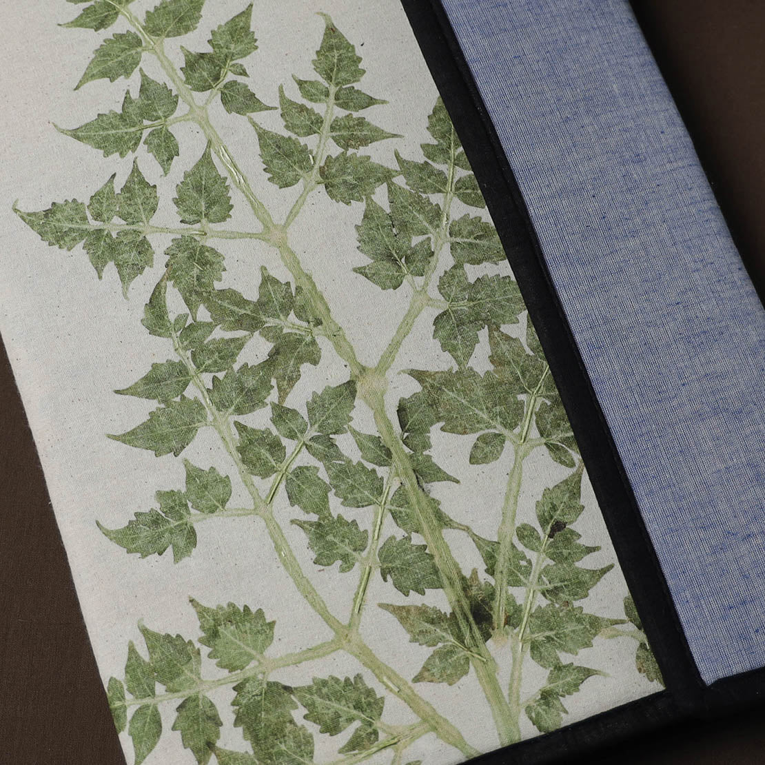 White Natural Leaf Art Work Fabric File Folder – iTokri आई.टोकरी
