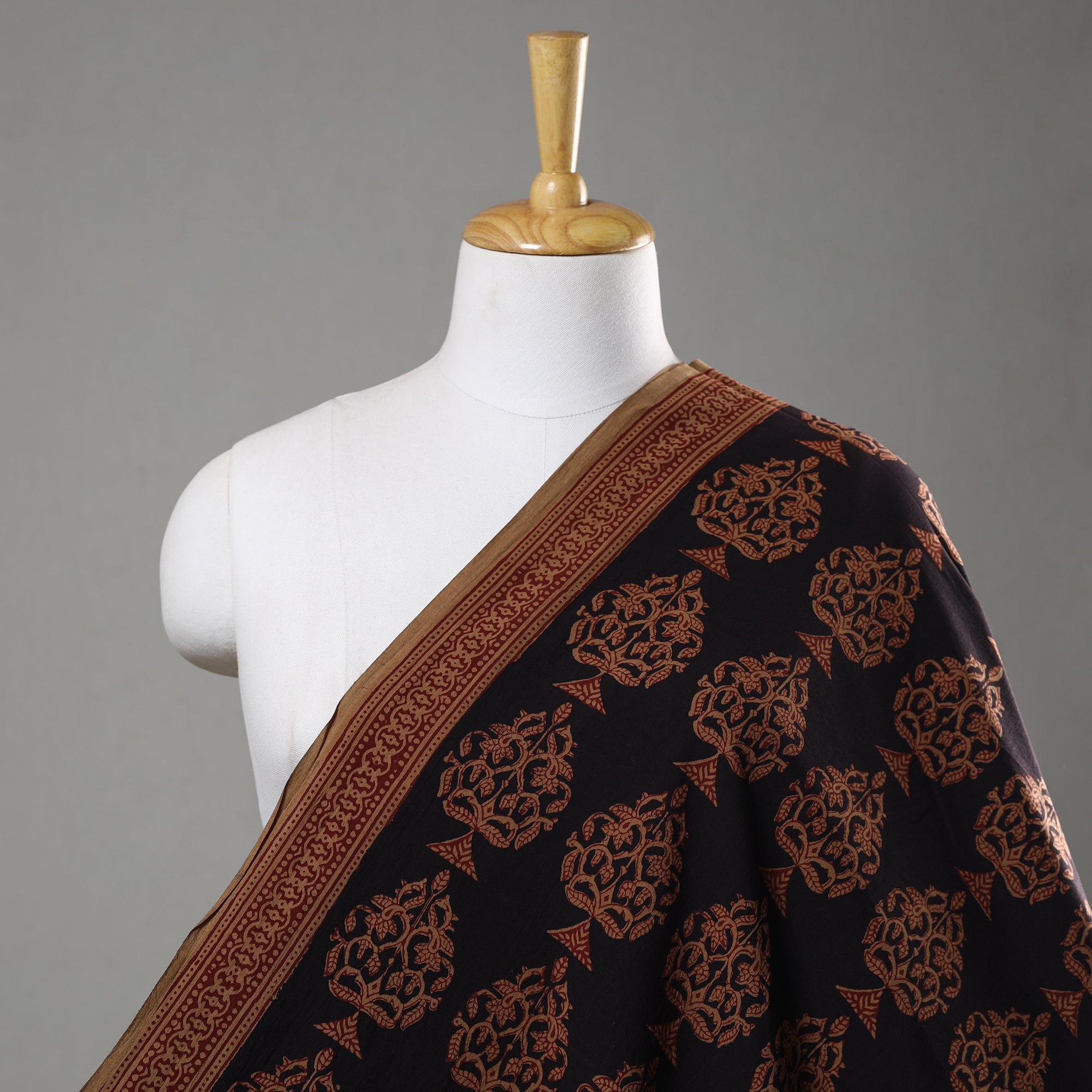 Buy Bagh Block Printed Cotton Fabric 20 Online at iTokri.com – iTokri ...