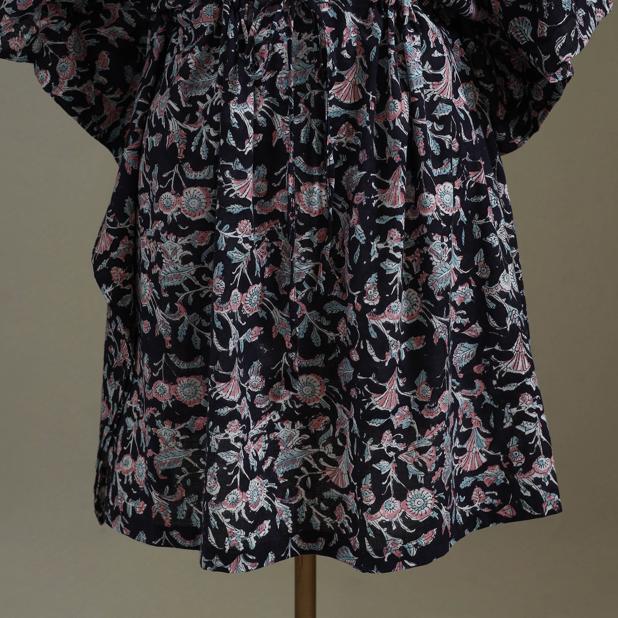 Black Sanganeri Block Print Cotton Kaftan (Medium) – iTokri आई.टोकरी