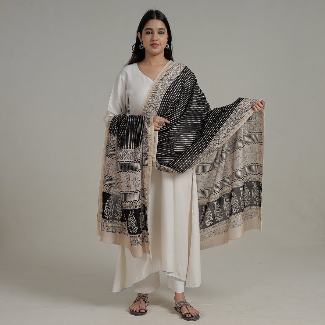 Bagh Prints Dupattas - Buy Bagh Print Dupatta Online – iTokri आई.टोकरी