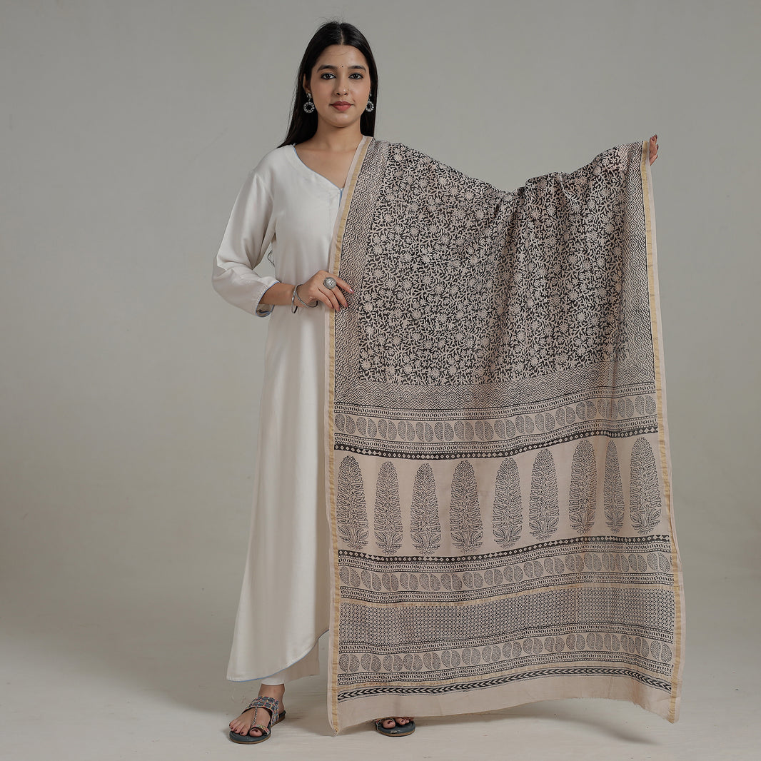 Bagh Prints Dupattas - Buy Bagh Print Dupatta Online – iTokri आई.टोकरी