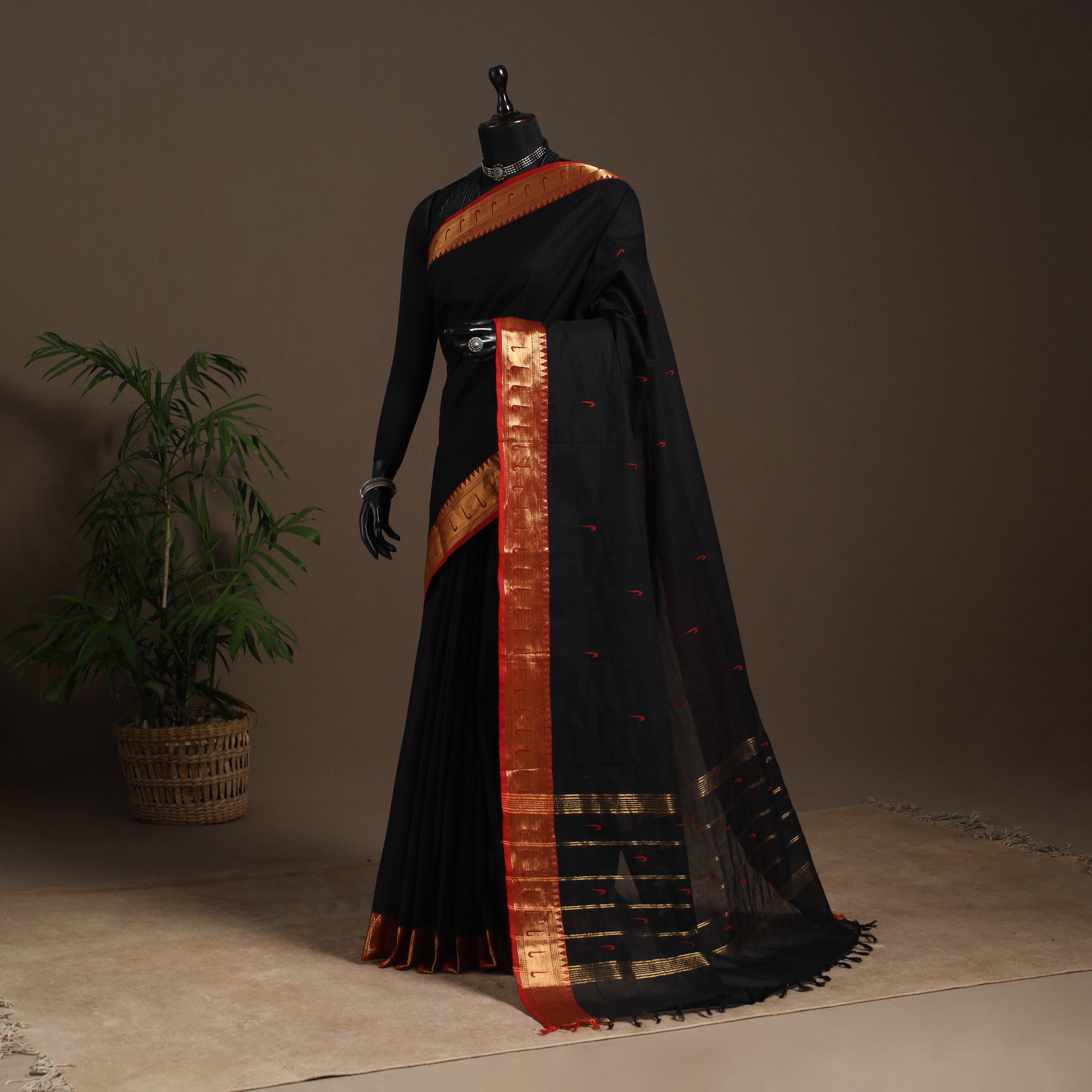 Black Kandangi Buti Chettinad Cotton Saree with Border
