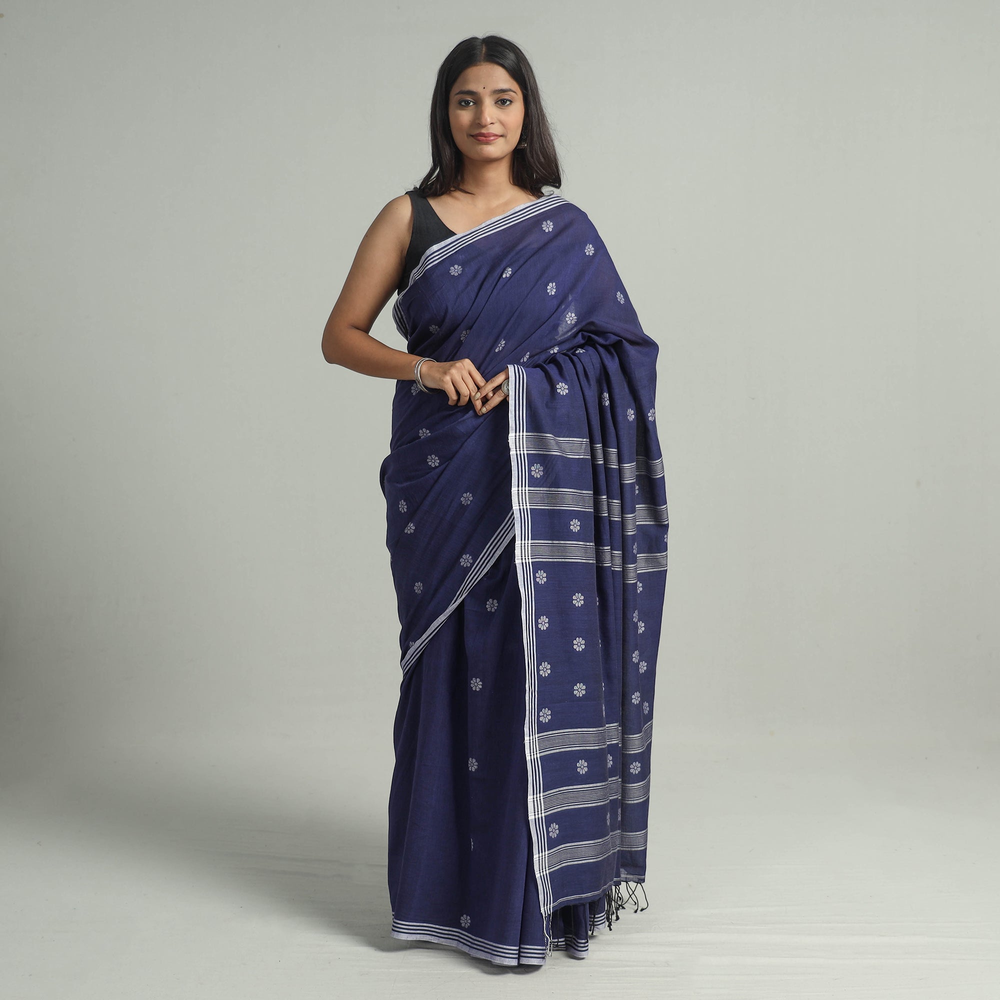 Buy Blue Handloom Cotton Phulia Jamdani Saree with Tassels