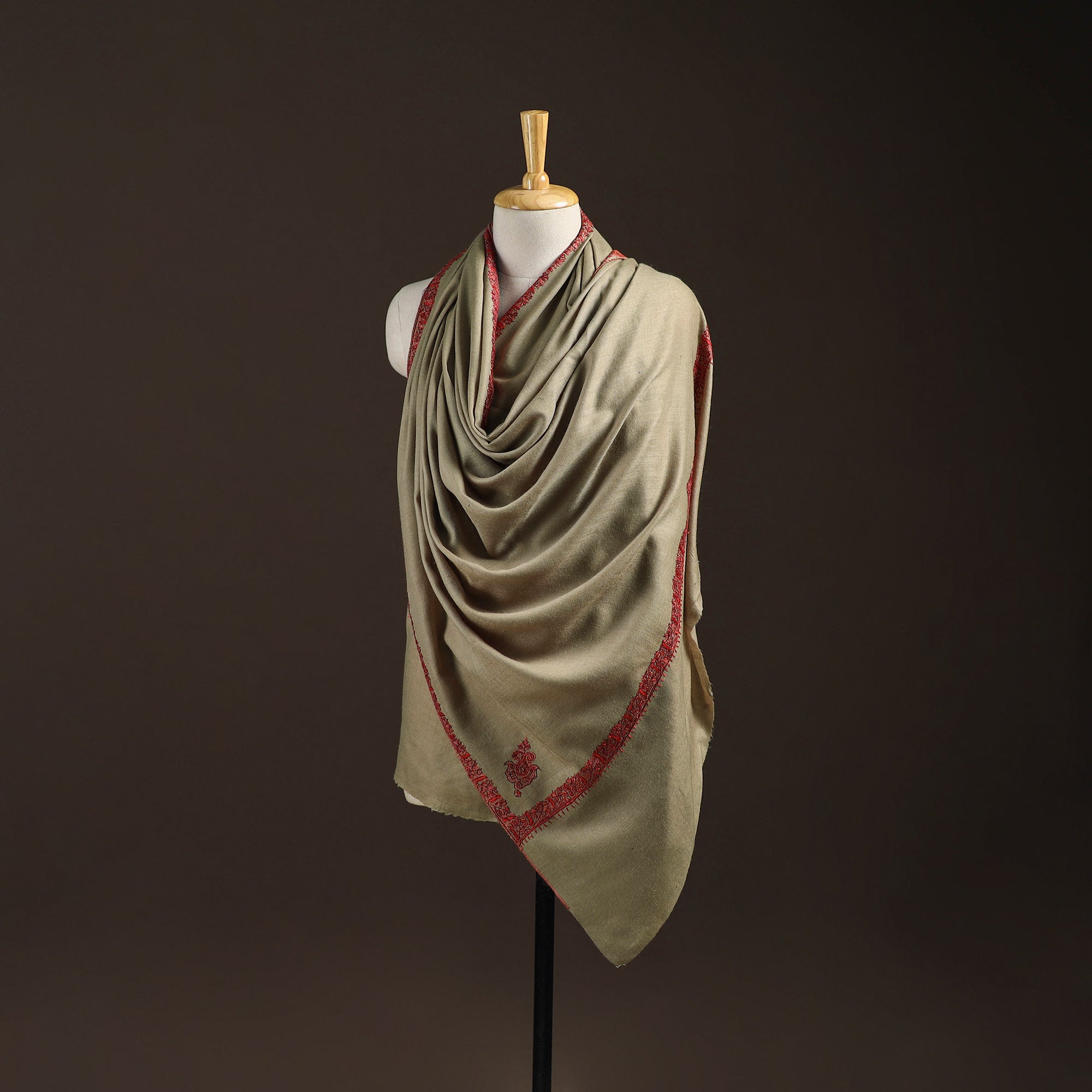Brown Sozni Hand Embroidery Merino Wool Handwoven Kashmiri Dordaar ...
