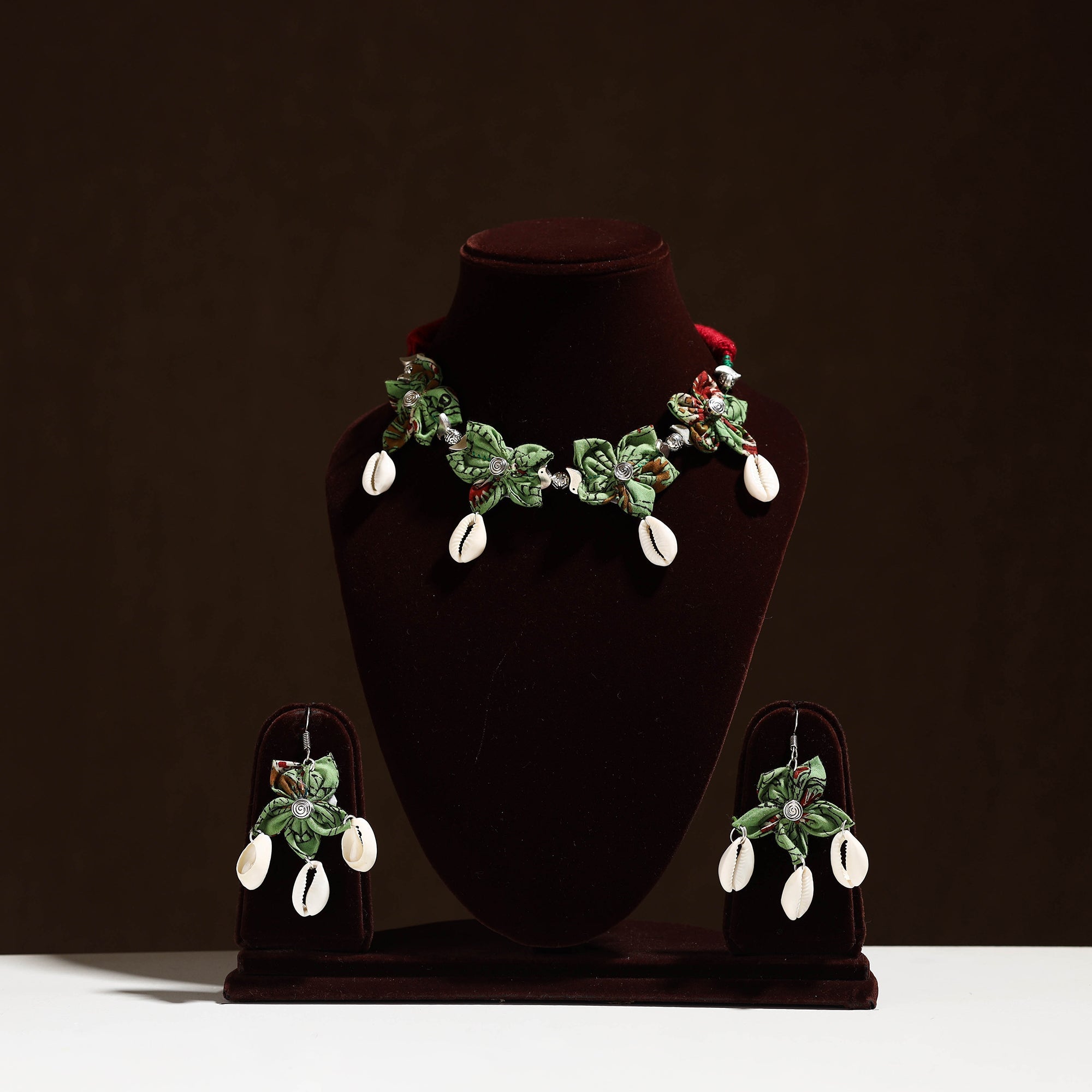 Green - Fabart Phool Kali Shell Choker Necklace Set