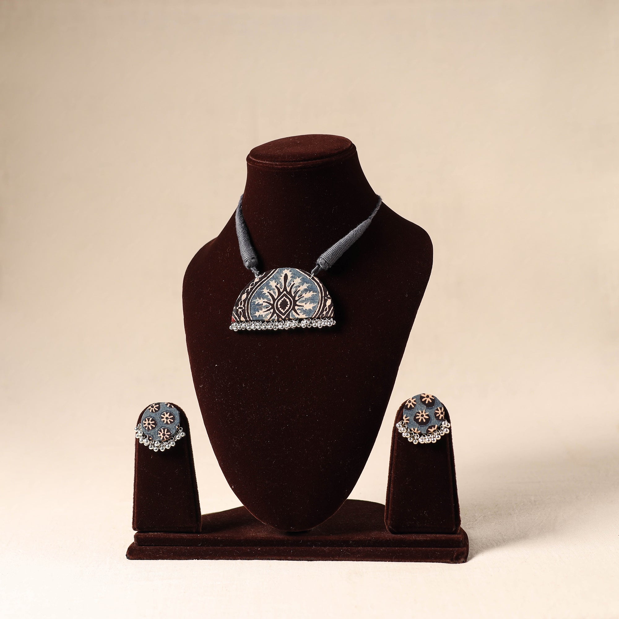 Grey German Silver Fabart Necklace Set