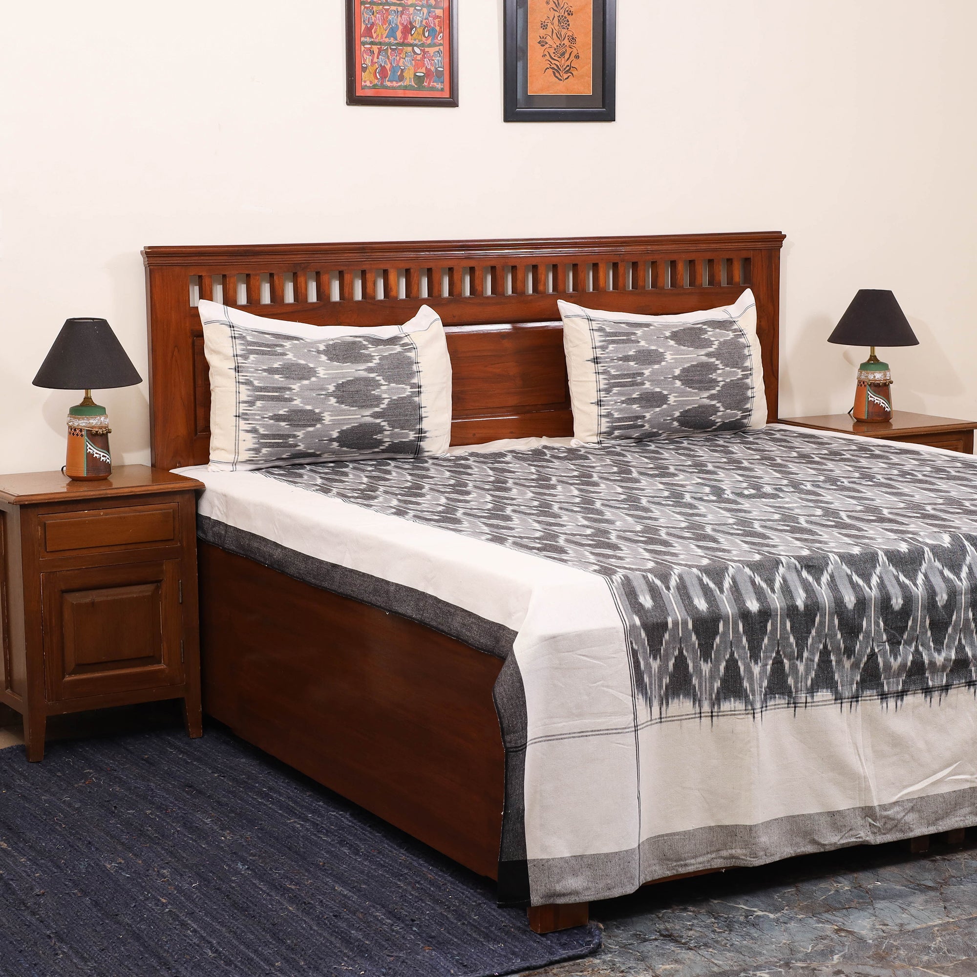 Grey Handloom Cotton Pochampally Ikat Double Bedsheet Set