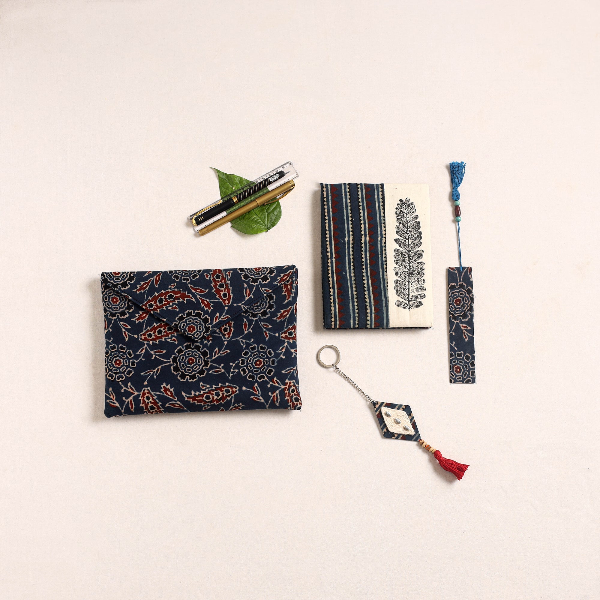Handmade Gift Set with Eco Leaf Print
