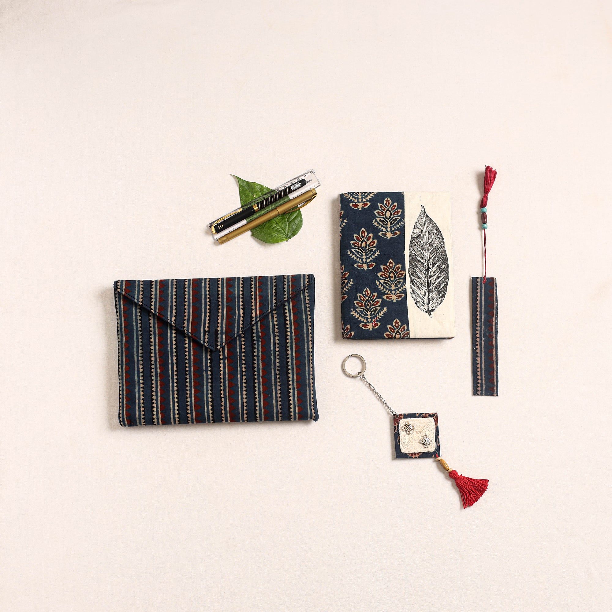 Handmade Gift Set with Eco Leaf Print