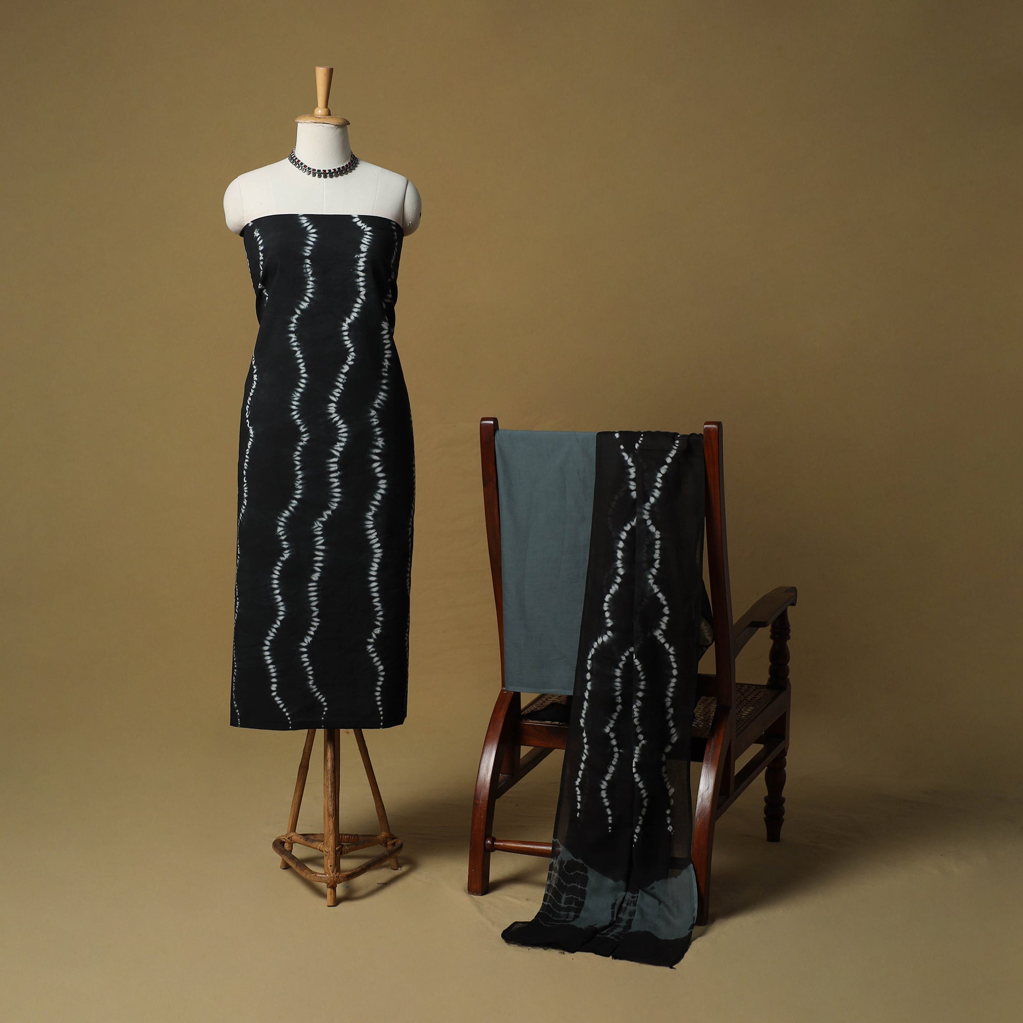 Black Shibori Tie-Dye Cotton 3pc Unstitched Dress Material Suit Set