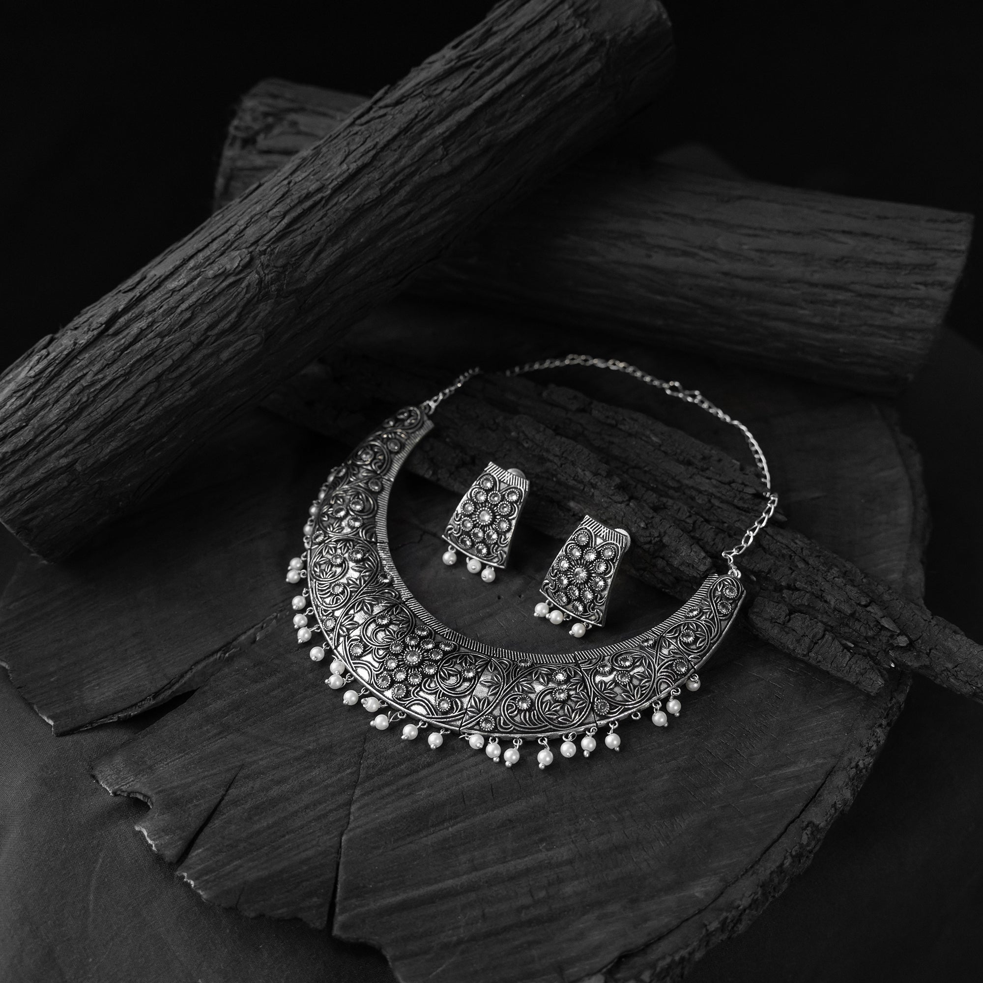 White Saanjh Bela Crystal Floral Oxidised Necklace Set